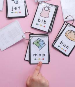 CVC Word Booklets for Reading Fluency - 5 FREE Printables! - Literacy Learn